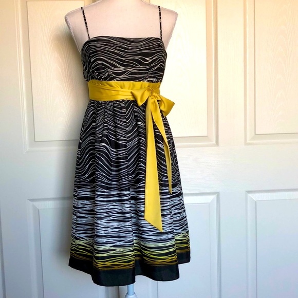 maxandcreo | Dresses | Nwt Maxandcleo Bow Strap Dress Party Dress Fit ...